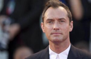 Top 15 Hairstyles for Triangular Face Shape Male Celebrities- 2024